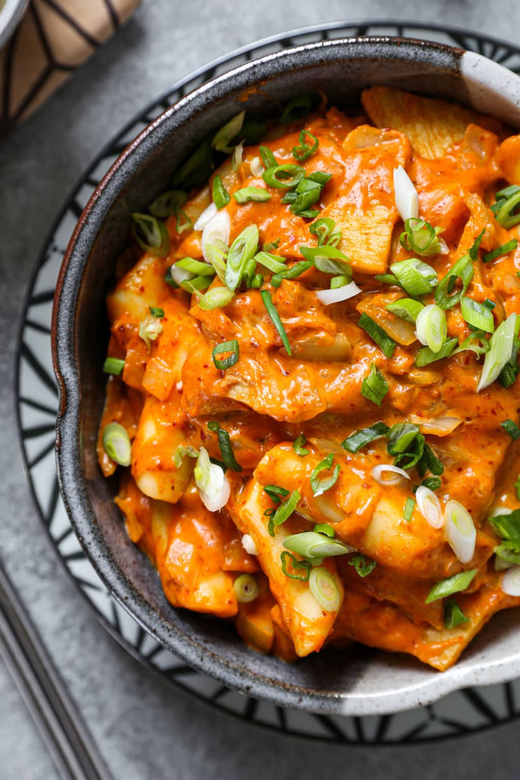 Rose Tteokbokki (Creamy and Spicy Korean Rice Cakes) | Pickled Plum